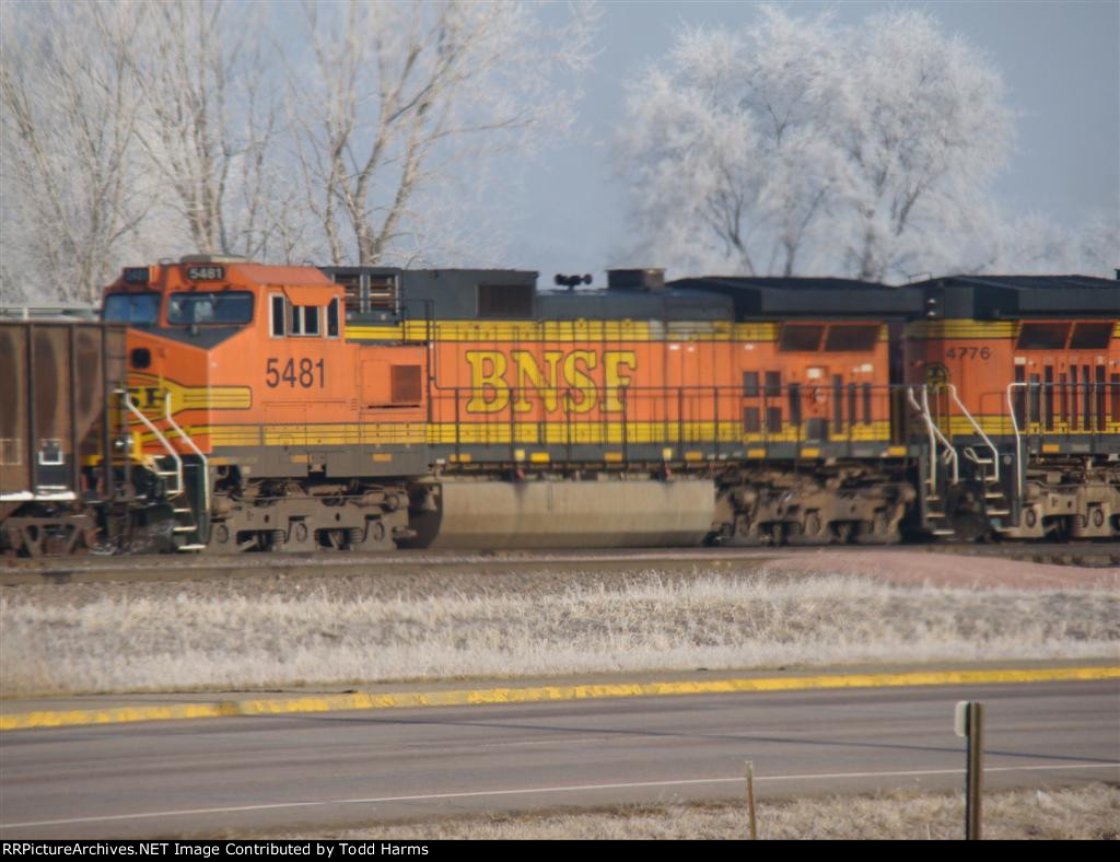 BNSF 5481